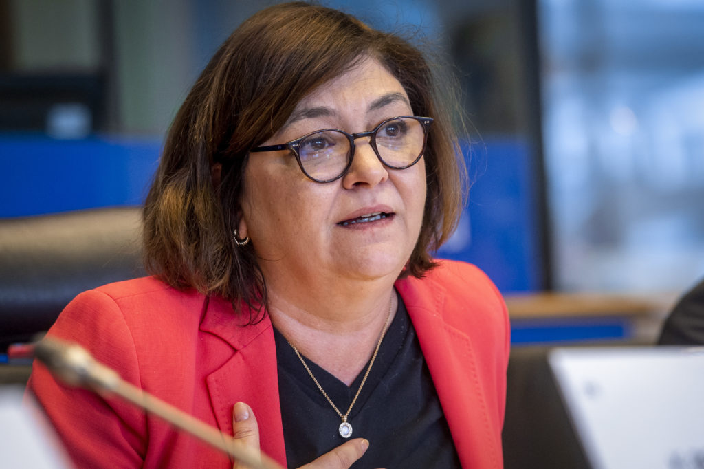 Adina VALEAN - Journal Général de l'Europe